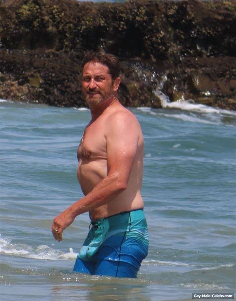 Leaked Gerard Butler Caught By Paparazzi Shirtless Picture Gay