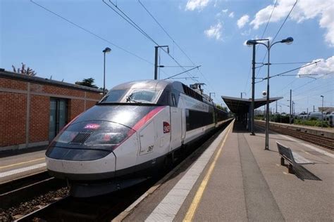 Appel à témoignages regrettez vous d avoir quitté Paris à la suite de