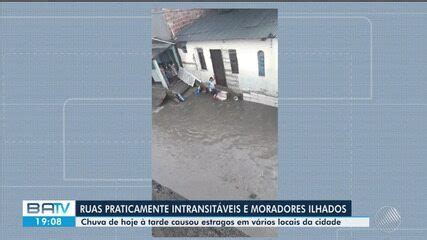 Mau tempo deixa ruas alagadas e água invade casas em cidades do