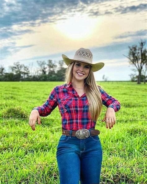 Pin Em COWGIRLS