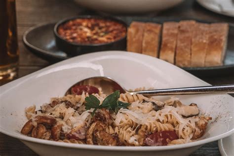 10 Restaurantes Donde Comer Barato En Nueva York Los Traveleros