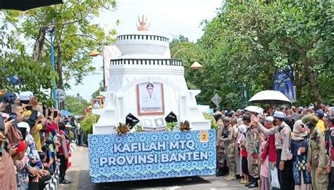 Kafilah Provinsi Banten Bawa Pulang Piala Juara 3 Pawai Ta Aruf MTQ