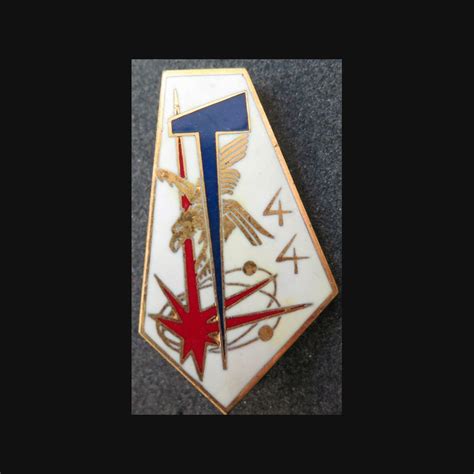 44 RT insigne du 44 régiment de transmissions de fabrication Drago