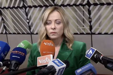 Giorgia Meloni Punto Stampa Al Consiglio Europeo 3 Dago Fotogallery