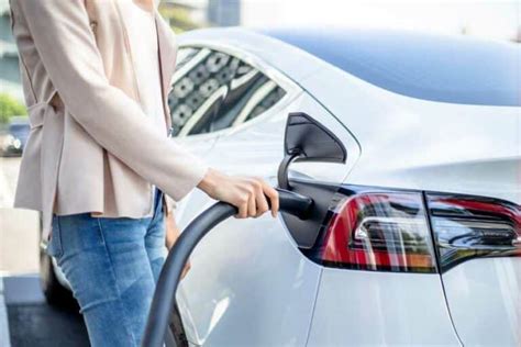 Od 1 Lipca Dotacja Na Zakup Samochodu Elektrycznego W Irlandii Zostanie