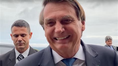 Bolsonaro sugere que Flávio Dino é um comunista gordo