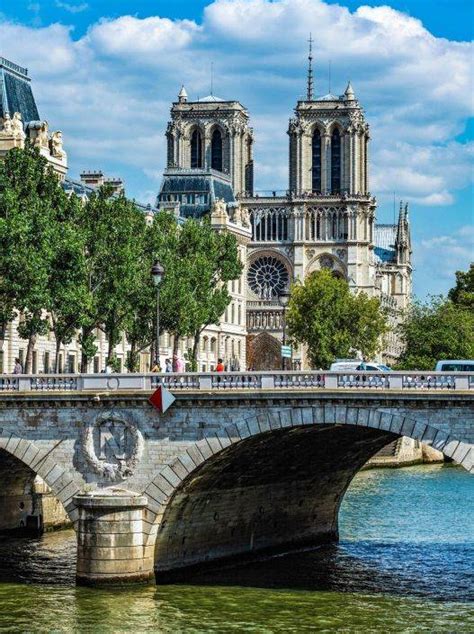 8 zanimljivih činjenica koje niste znali o katedrali Notre Dame Elle