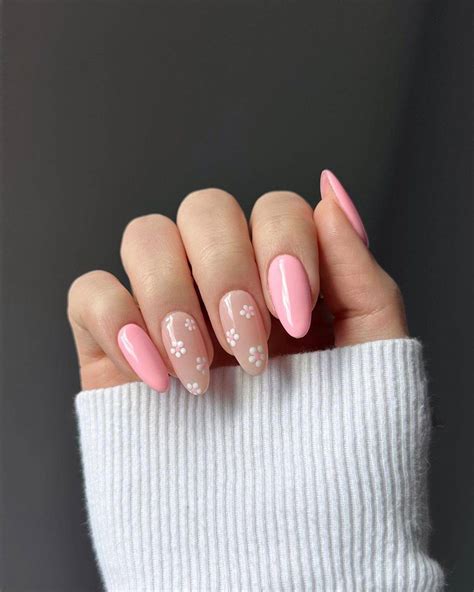 Uñas rosas elegantes 2023 10 manicuras en tendencia discretas con un