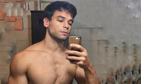 Matias Nudo Sotto La Doccia Al Gran Hermano Argentina BitchyX