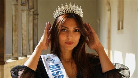 Sonia Coutant élue Miss Franche Comté Tiffany Ringot sans écharpe