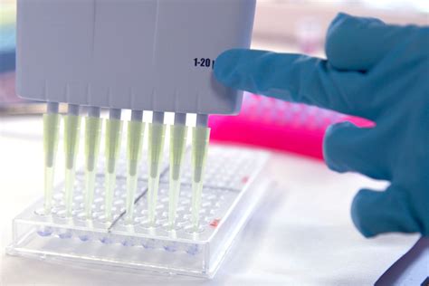 La innovación farmacológica va unida necesariamente al desarrollo de