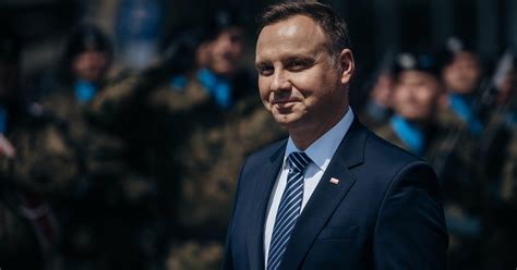 Cbos Sonda Zaufania Andrzej Duda Na Czele Wiadomo Ci