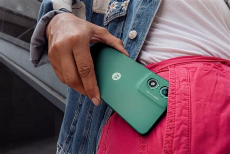 Motorola Moto G04 llega como nuevo smartphone económico corriendo