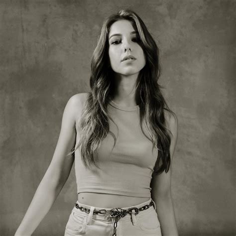 Selin Geçit Kimdir BiyografiTR Crop Tops Tank Tops Camisole Top