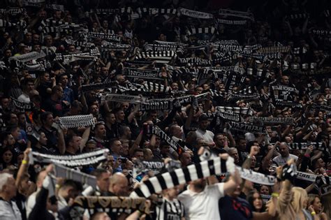 Katastrofa Povredio se miljenik navijača Partizana