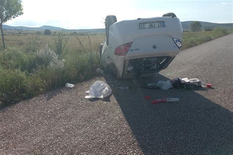 Takla Atan Otomobilden Emniyet Kemeri Sayesinde Burnu Bile Kanamadan