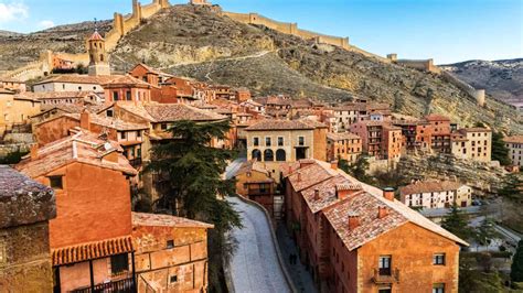 Cuál es el pueblo más bonito de España según Salvador Dalí Que