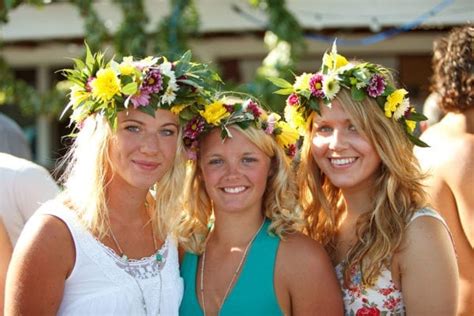Mittsommer In Schweden So Feiern Schweden Ihr Midsommar Fest Hej