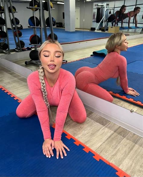 White Girls Twerk Big Booty Girls Big Boobs Hot Girls Big Thighs