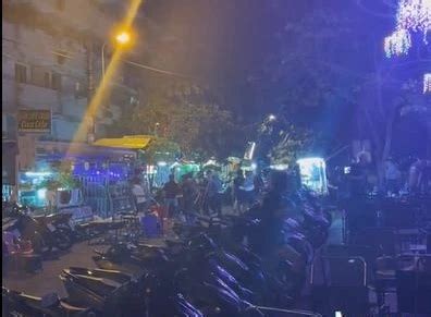 Nghi mâu thuẫn 2 nhóm thanh niên cầm hung khí rượt đuổi nhau Báo