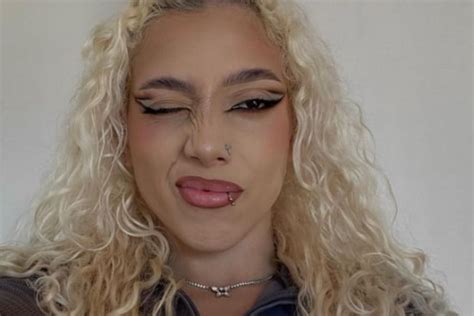 Morre Juliana Rocha Influencer E Maquiadora Aos 25 Anos Noveen O