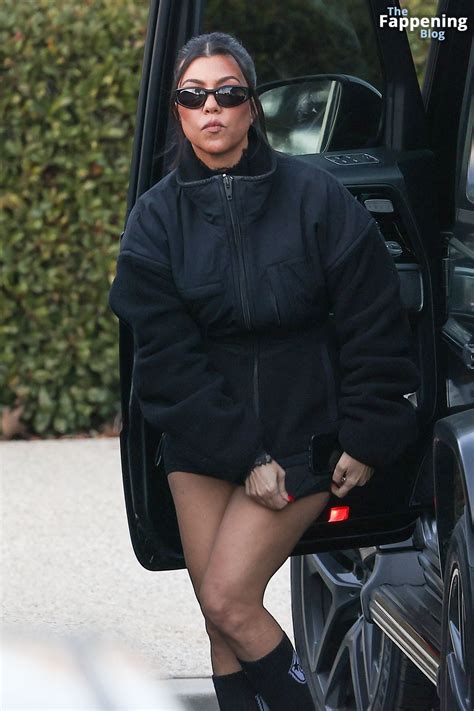 Kourtney Kardashian Sexy 32 Pics Everydaycum💦 And The Fappening ️