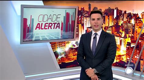 Encerramento do último Cidade Alerta Luiz Bacci no cenário de 2015