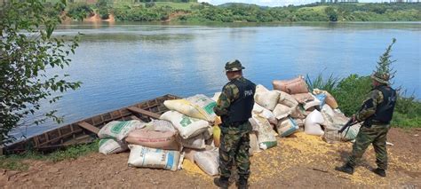 Prefectura Secuestr Un Cargamento Ilegal De Granos En La Costa Del R O