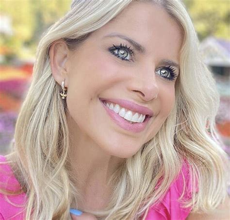 Após separação de Karina Bacchi Enrico some das redes de Amaury Nunes