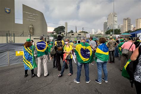 Ato esvaziado de bolsonaristas em SP tem negação de posse 01 01 2023