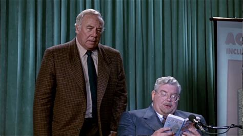 The Naked Gun Turkce Telegraph