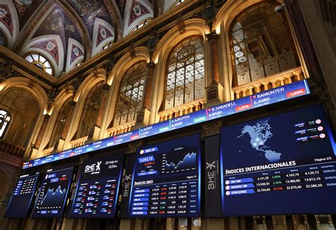 Bolsa española cierra la semana con un alza del 1 y aferrado a los 9