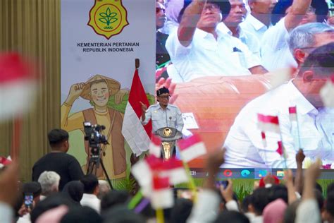 Mentan Amran Semangati Penyuluh Pertanian Dan Petani Jawa Timur Pacu