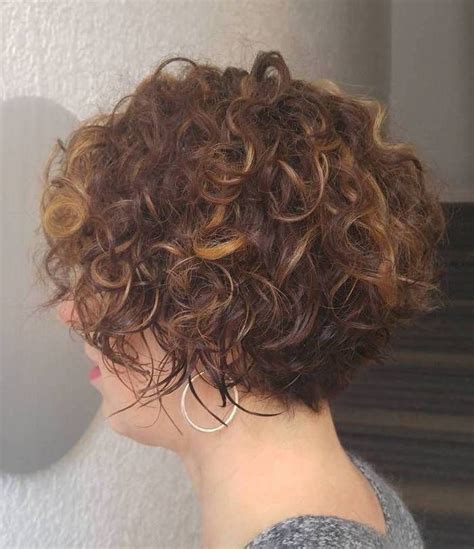 37 Lockiger Bob Frisuren Kurz Ideen Im Jahr 2021
