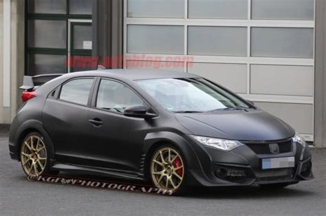 Honda Civic Type R Caught Naked And Frisky