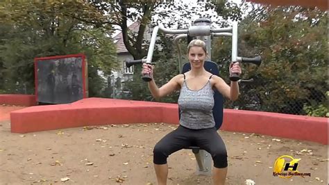 Nackte M Dchen Beim Sport Sexvideos Und Pornofilme Xxx Freeporntown