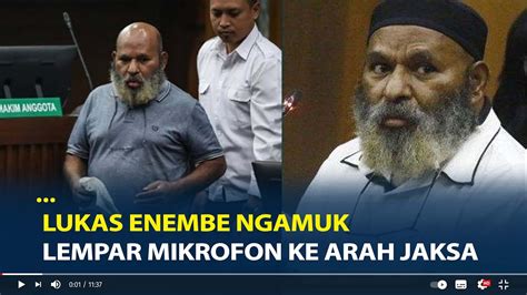 Lukas Enembe Ngamuk Lempar Mikrofon Ke Arah Jaksa Di Sidang Dugaan