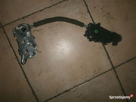 Zamek tylnej klapy Mercedes W 212 A 2127500084I INNE ZAMKI Zielona Góra