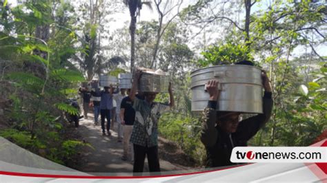 Melihat Lebih Dekat Tradisi Saparan Warga Lereng Gunung Merbabu Boyolali