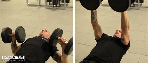 Dumbbell Press Zo Train Je Je Borstspieren Met Losse Dumbbells