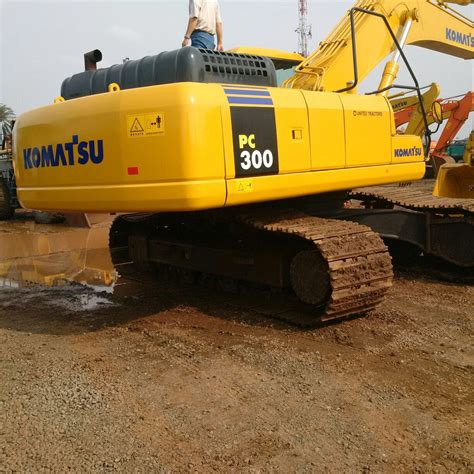 Excavator Komatsu PC300 Tahun 2012 Tangerang Alat Berat