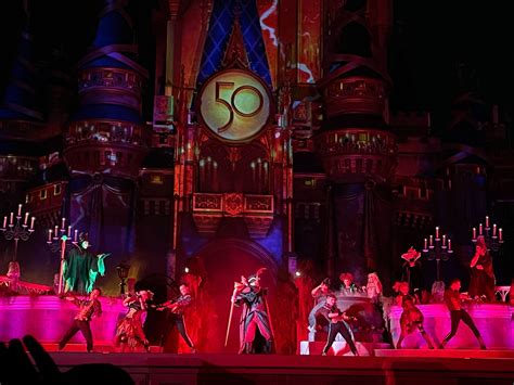 Video Hocus Pocus Villain Spelltacular Full Show At Mickeys Not So