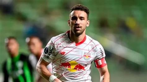 Postura do Bragantino irrita agentes de Léo Ortiz Diário do Fla