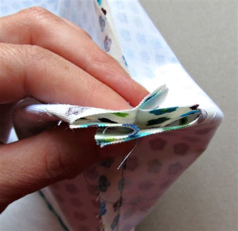 Flat Bottom Zippy Pouch Tutorial Pattern Diy Tutorial Ideas