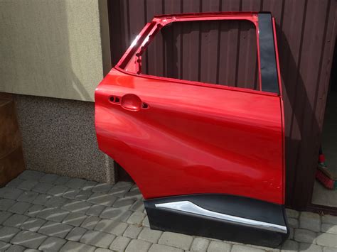 RENAULT CAPTUR I DRZWI TYL TYLNE PRAWE za 400 zł z NIEDRZWICA DUŻA
