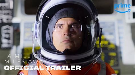 A Million Miles Away Trailer Michael Pe A Rosa Salazar And Garret