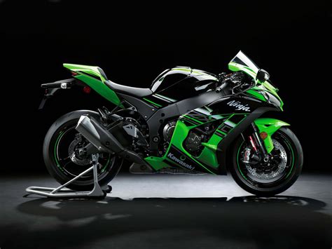 Here S A Walk Around Of The 2016 Kawasaki Ninja ZX 10R