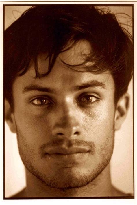 thumbs pro Gael García Bernal