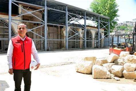 Depremde ağır hasar alan tarihi Ulu Cami 2025 sonunda ibadete açılacak