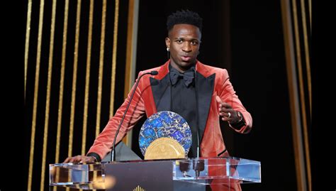 Foto Vini Jr também ganhou um prêmio em cerimônia de Bola de Ouro